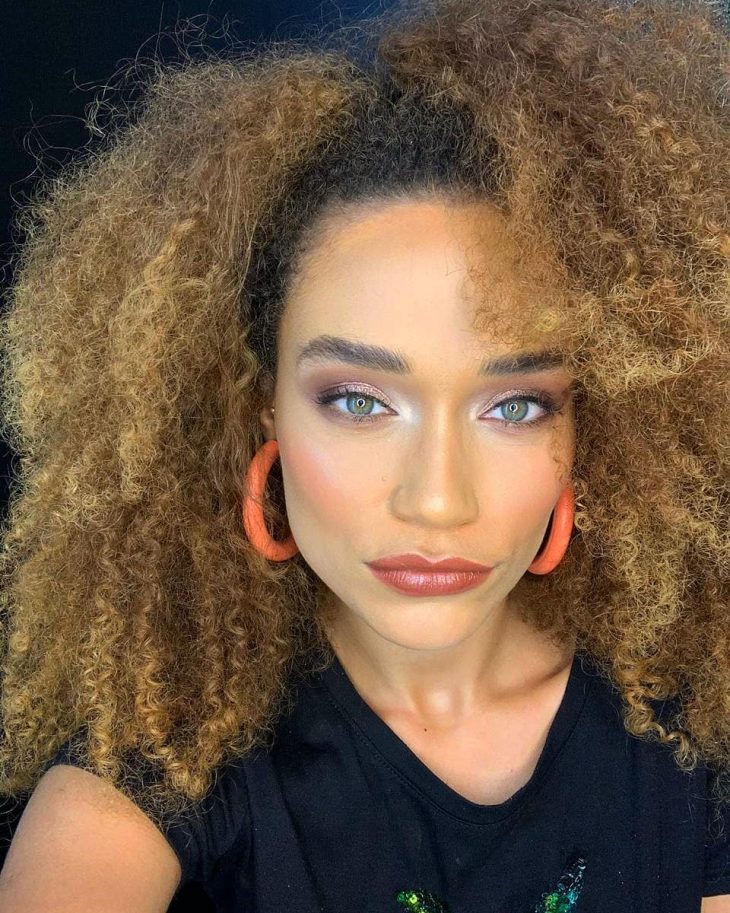 Pele oliva: o que é, como identificar, dicas de profissonal e makes