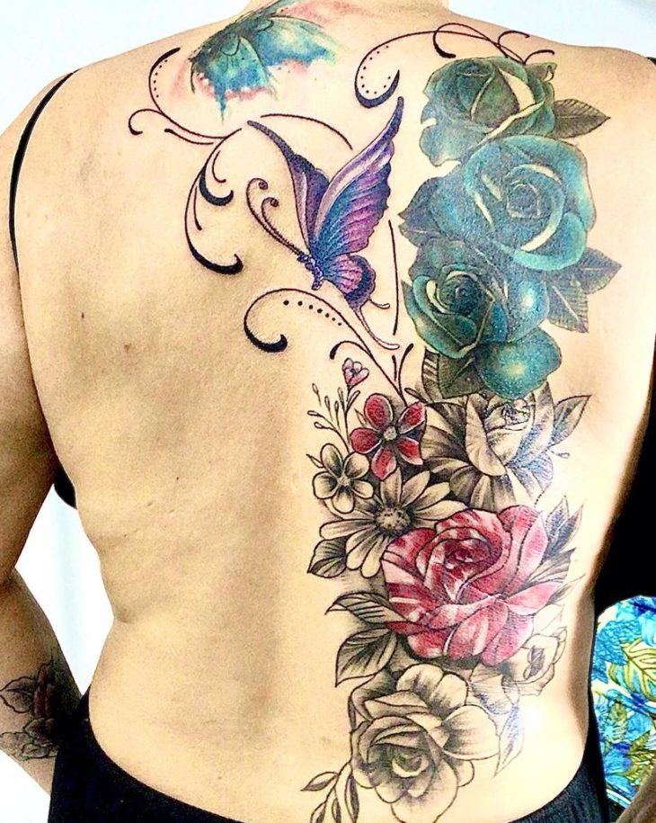 Tatuagem de flor nas costas: significado + 80 fotos lindas