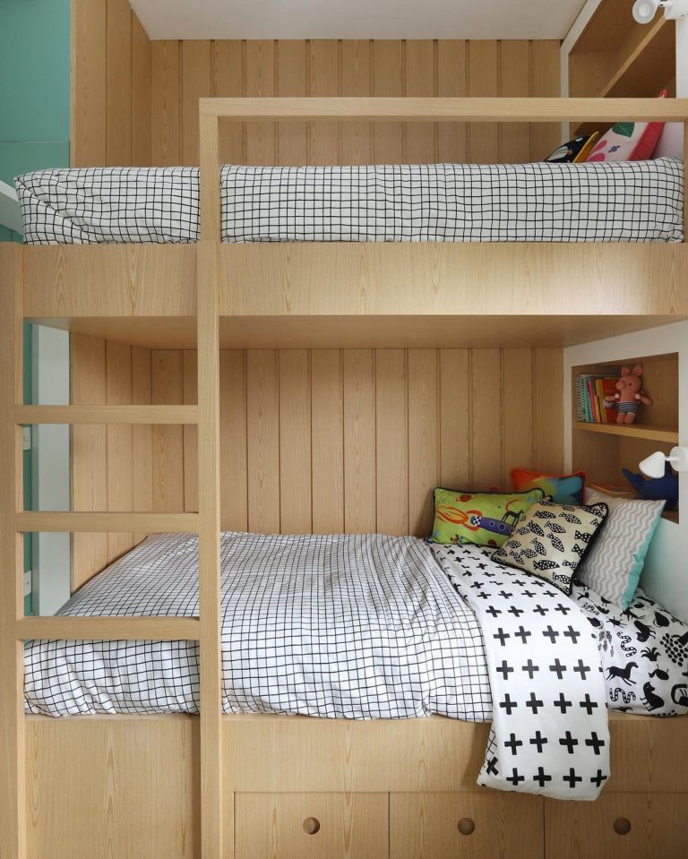 Cama suspensa: 60 opções para inovar na decoração do quarto