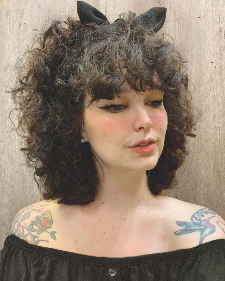 Franja cacheada: inspirações e tutoriais