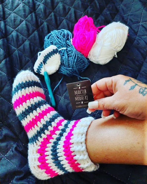 Meias de crochê: 20 ideias e tutoriais que vão aquecer seus pés