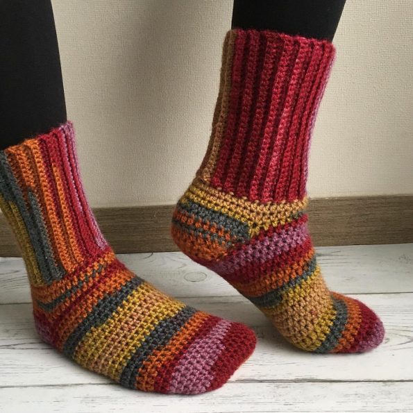 Meias de crochê: 20 ideias e tutoriais que vão aquecer seus pés