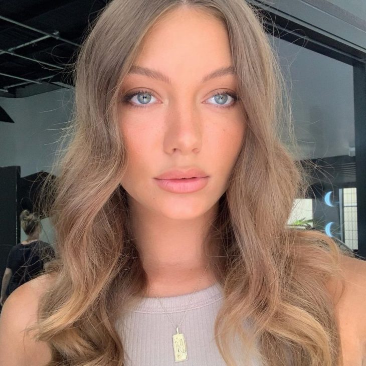 Louro medio acinzentado: 20 fotos e 4 tutoriais para chegar nesse tom