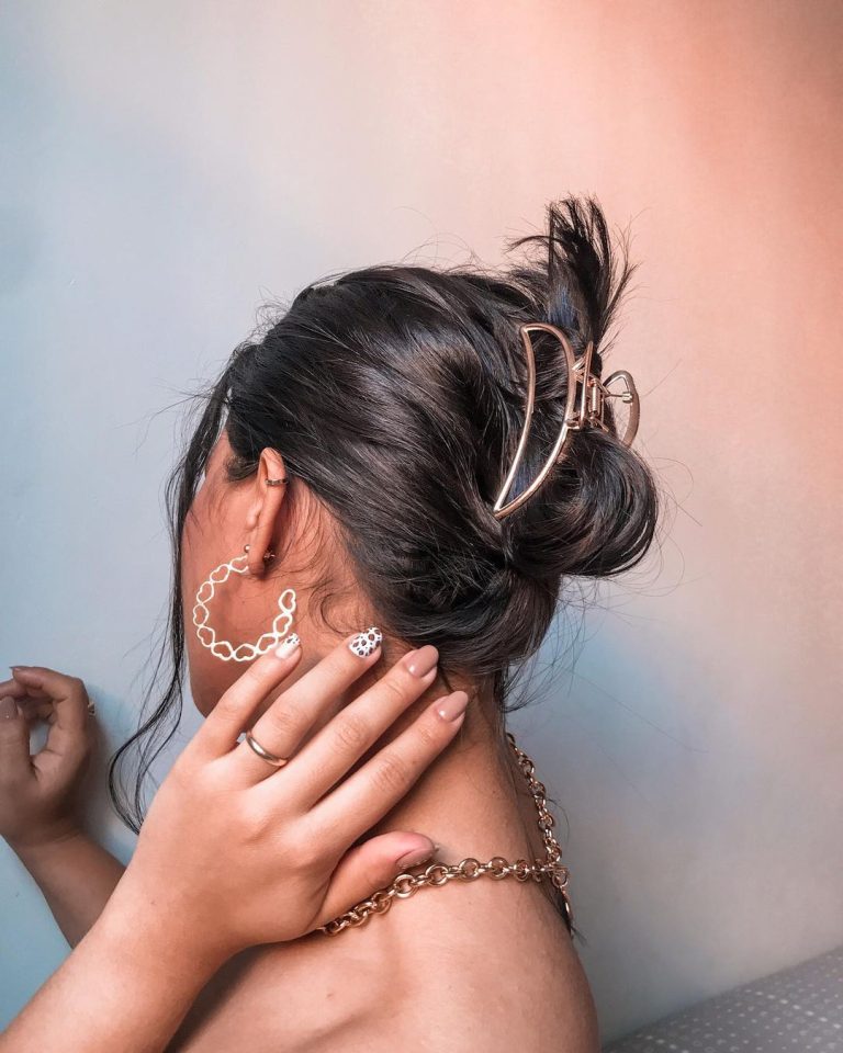 Piranha de cabelo: como usar e onde comprar o acessório