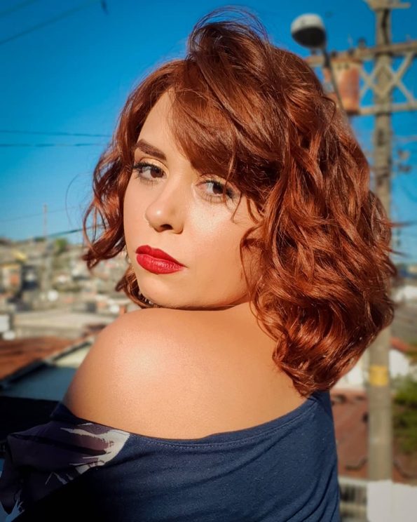 Cabelo 2b: o que é, como cuidar e melhores produtos para os fios