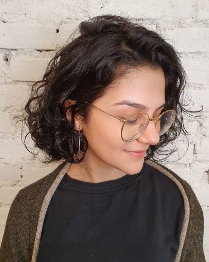 Cabelo 2b: o que é, como cuidar e melhores produtos para os fios