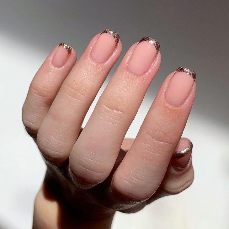 Francesinha com glitter: 35 opções para uma esmaltação estilosa