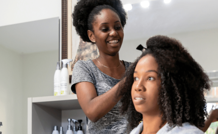 Cabelo 4a: características e inspirações para um crespo lindo e saudável