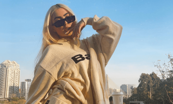 Streetwear feminino: o que é + 50 looks incríveis [FOTOS]