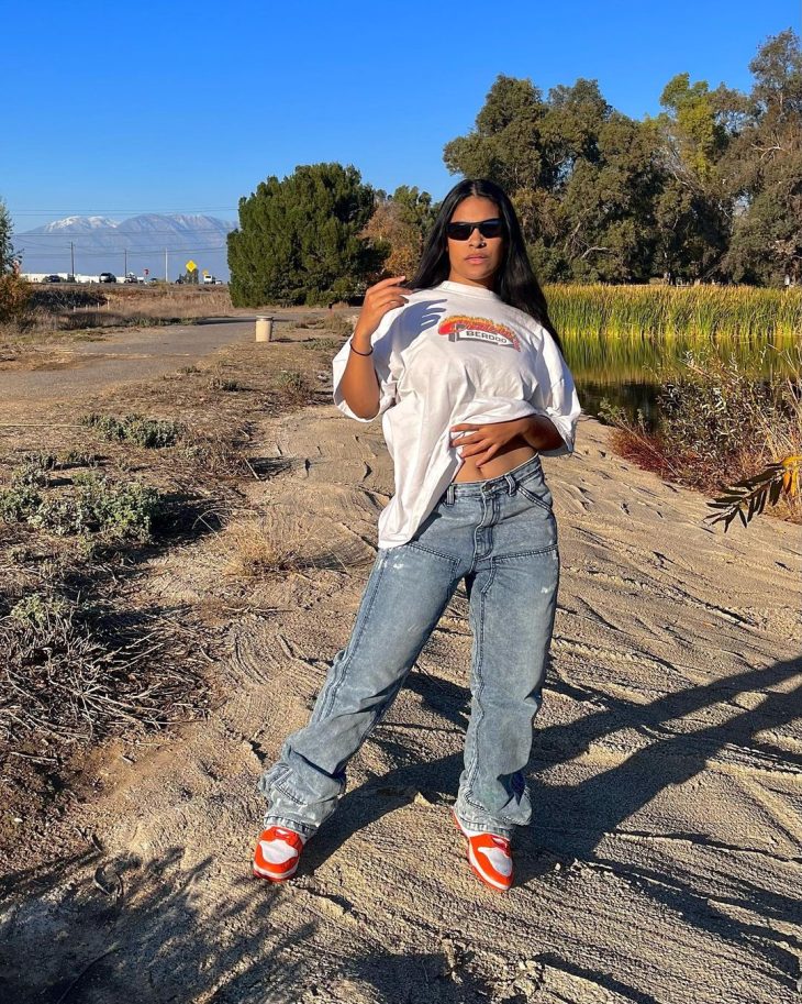 Streetwear feminino: o que é + 50 looks incríveis [FOTOS]