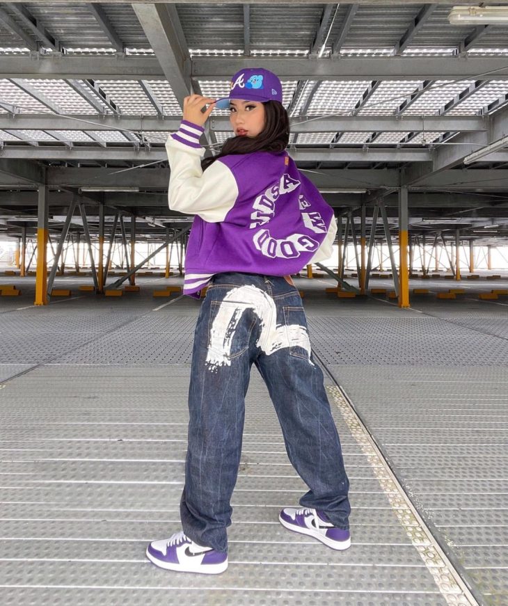 Streetwear feminino: o que é + 50 looks incríveis [FOTOS]