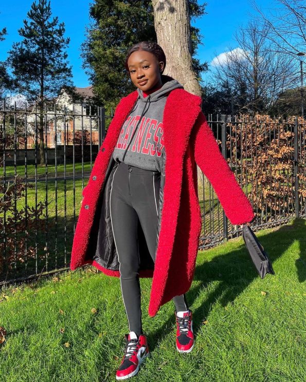 Streetwear feminino: o que é + 50 looks incríveis [FOTOS]