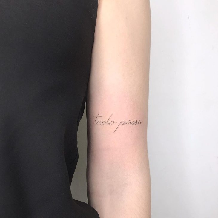 Tatuagem tudo passa: 80 ideias para usar como inspiração