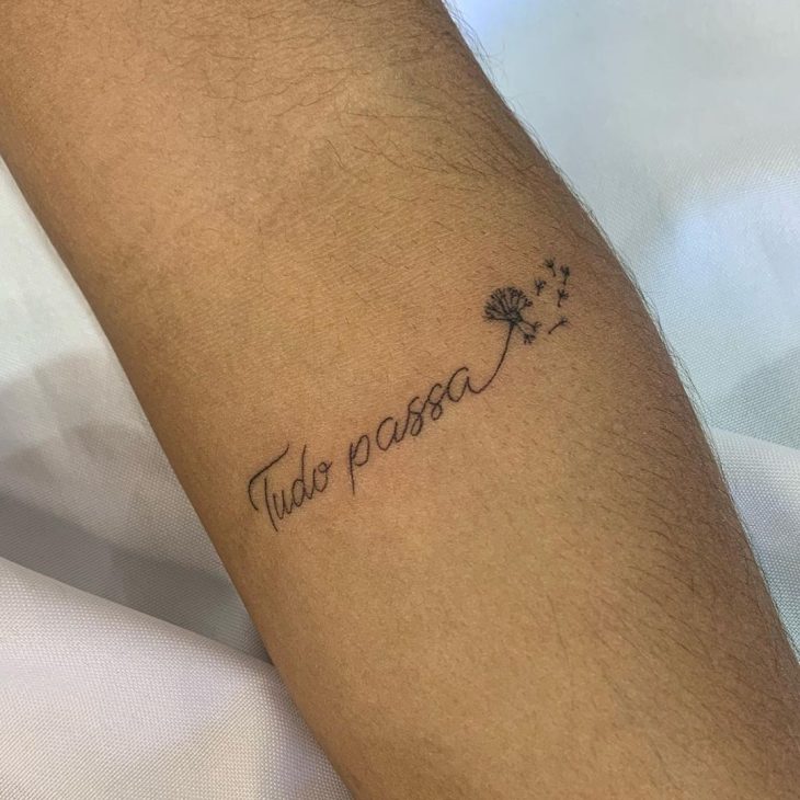Tatuagem tudo passa: 80 ideias para usar como inspiração