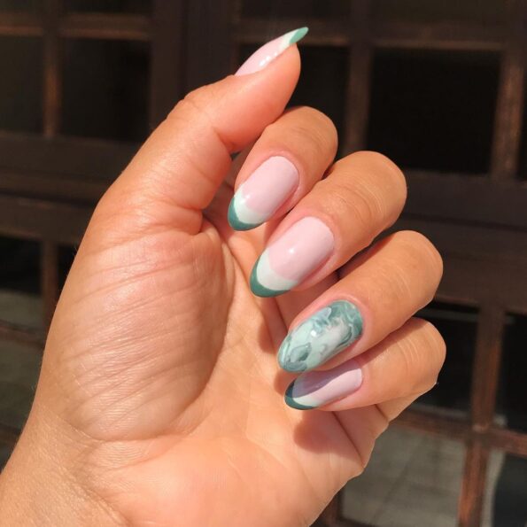 Unhas marmorizadas: 30 ideias para aderir este estilo de decoração