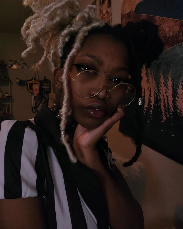 Estilo emo: o que é, características, a volta da tendência e fotos