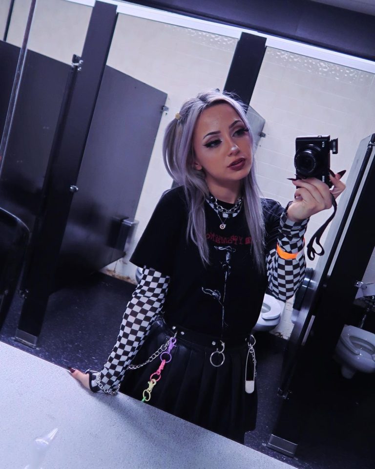 Estilo emo: o que é, características, a volta da tendência e fotos