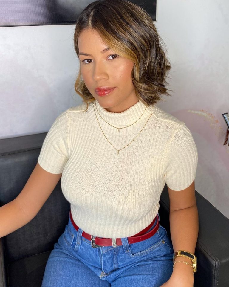 Morena iluminada cabelo curto: 30 looks de inspiração e dúvidas