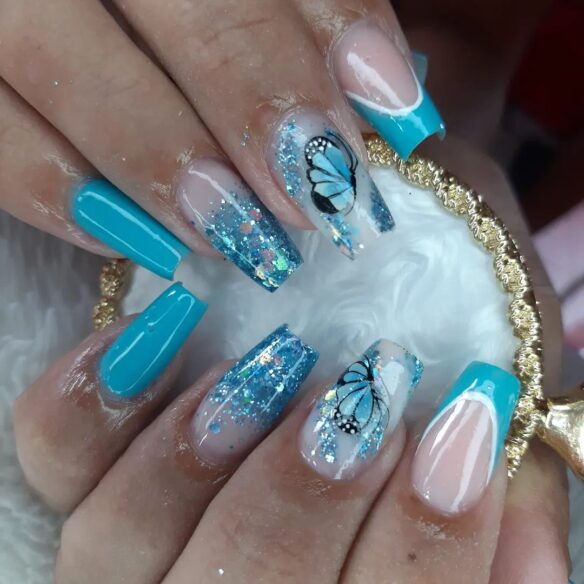 Unhas em gel azul: 55 inspirações e tutoriais
