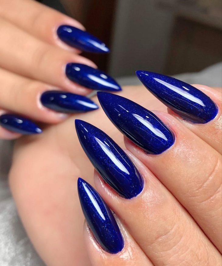 Unhas em gel azul: 55 inspirações e tutoriais