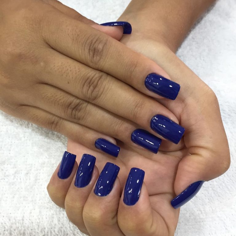 Unhas em gel azul: 55 inspirações e tutoriais