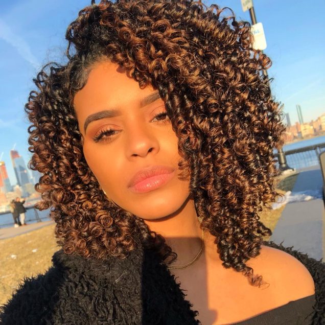 Cabelo chocolate acobreado: 25 inspirações para mudar o visual