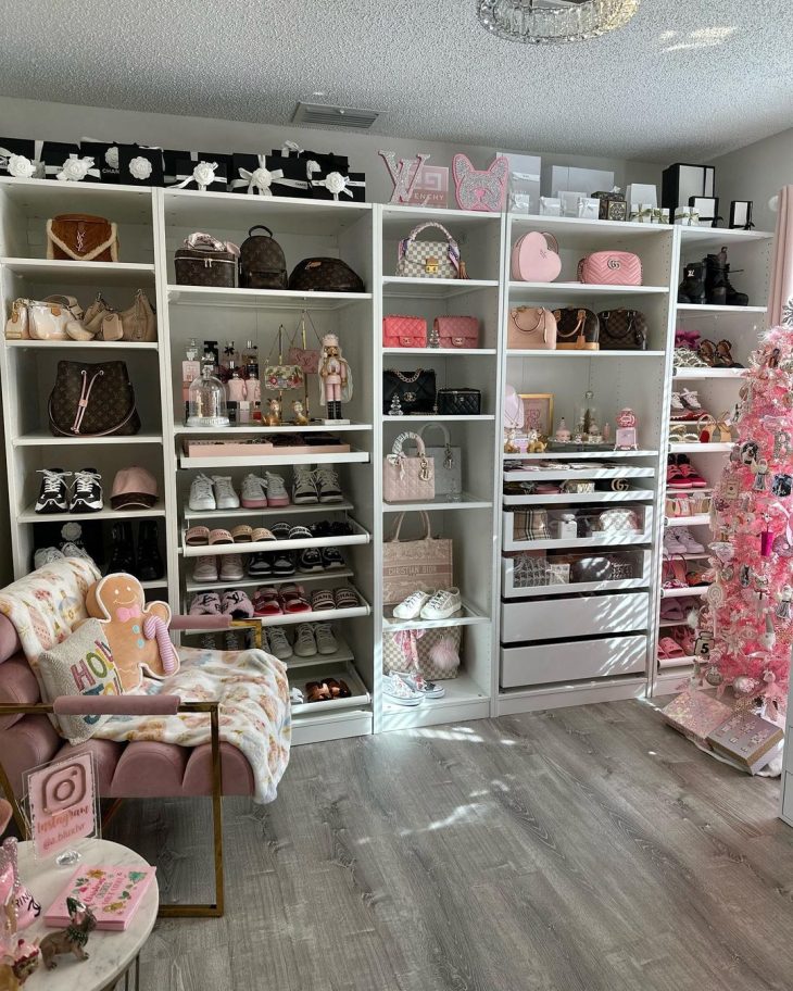 Closet aberto: 20 tipos + dicas profissionais para investir no estilo