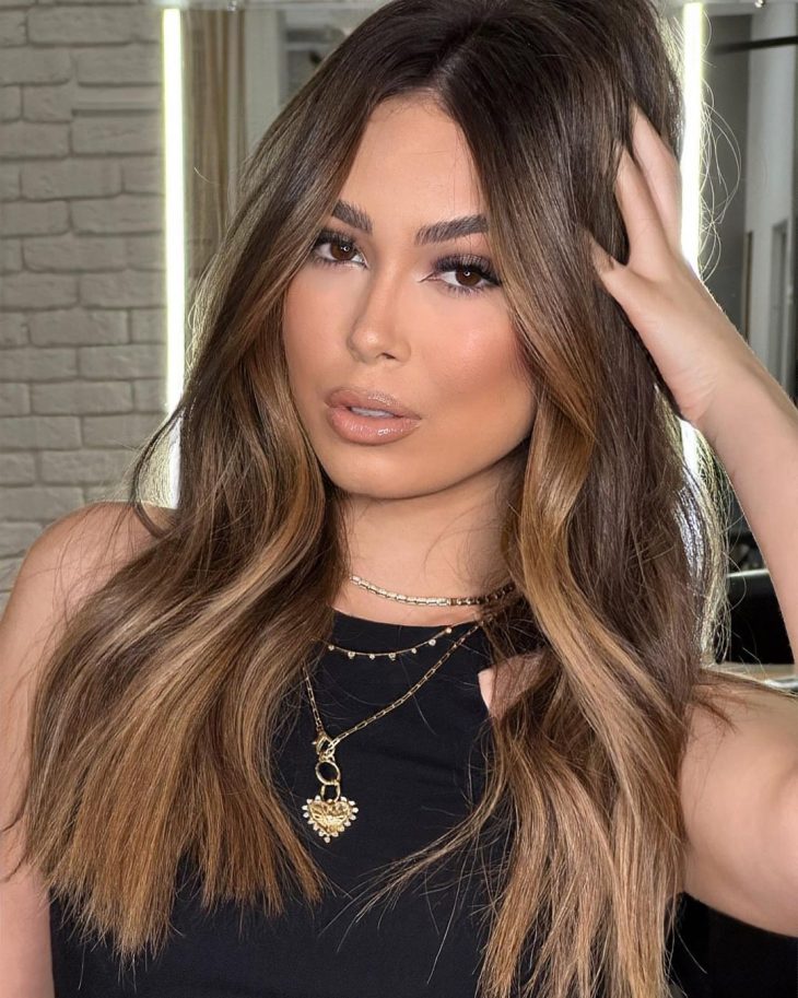 Morena iluminada: conheça todos os tons e tendências