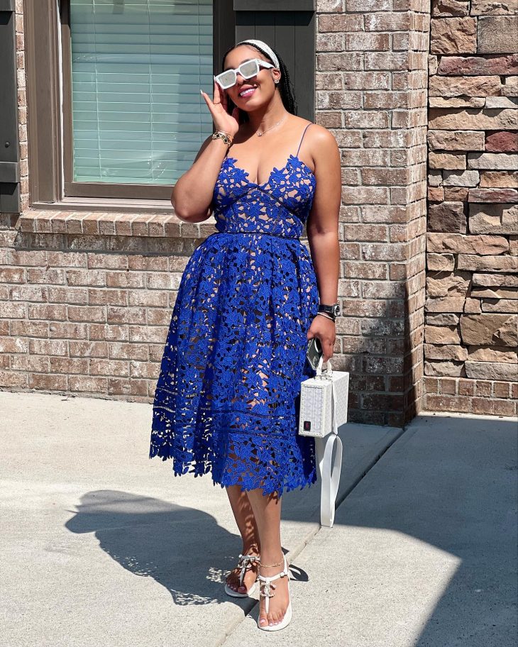 Azul royal: como combinar, ideias de outfits e onde comprar