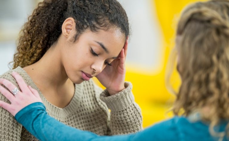 Fases do luto: 5 etapas necessárias para seguir em frente